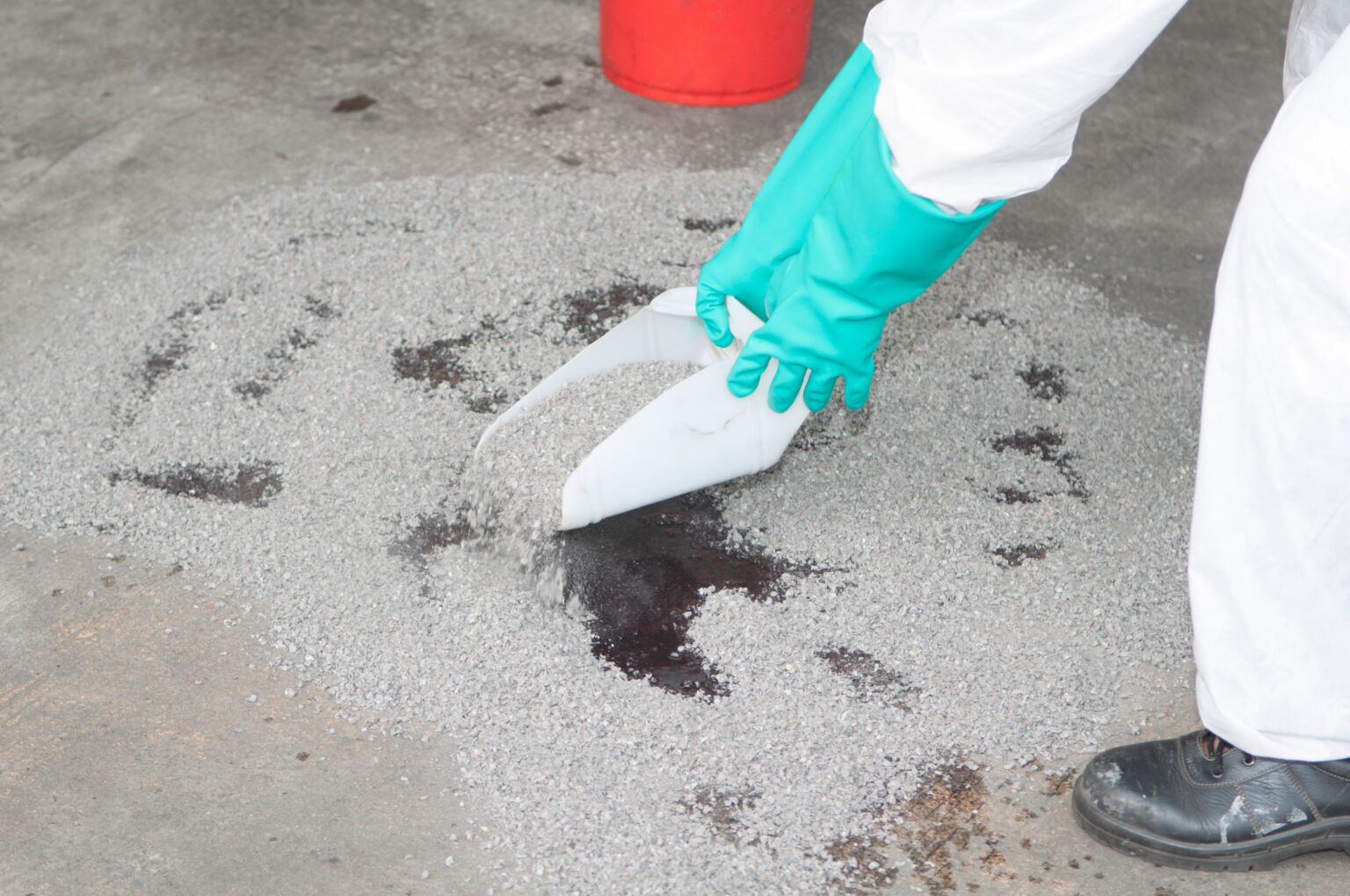 Workplace Spills: 7 Effective Ways to Manage Them
